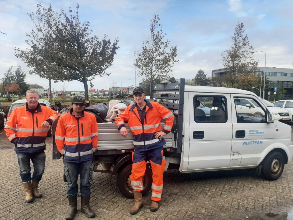 Dankzij het wijkteam een schone Waarderpolder!